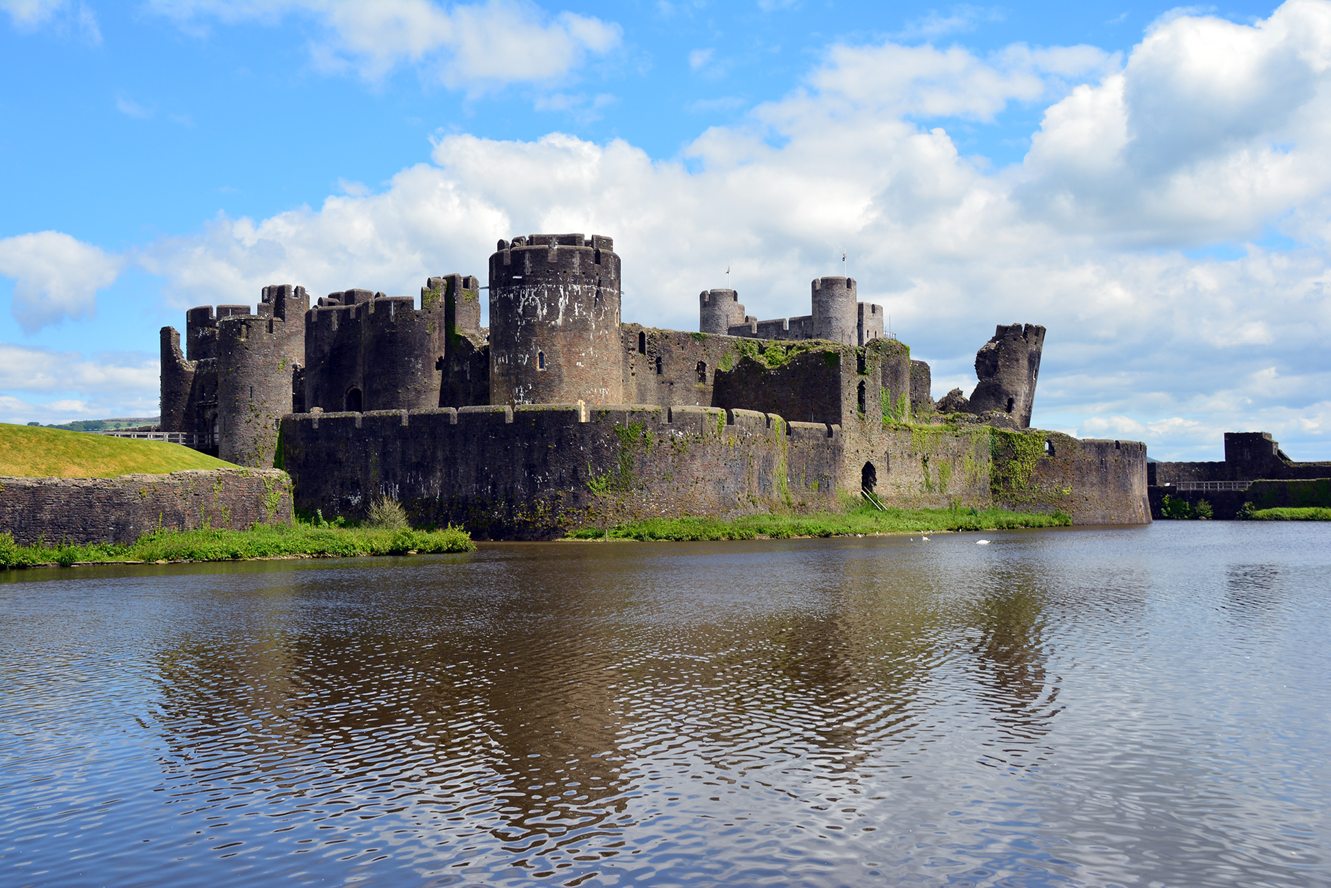 Great Castles - Gallery - Caerphilly Castle